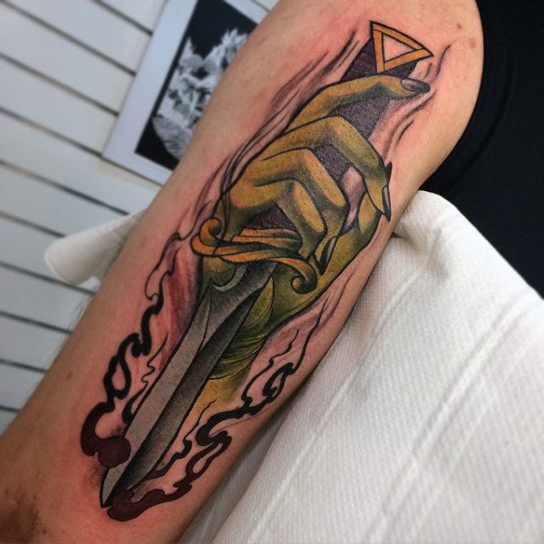 83 Messer-Tattoos (mit ihrer Bedeutung)