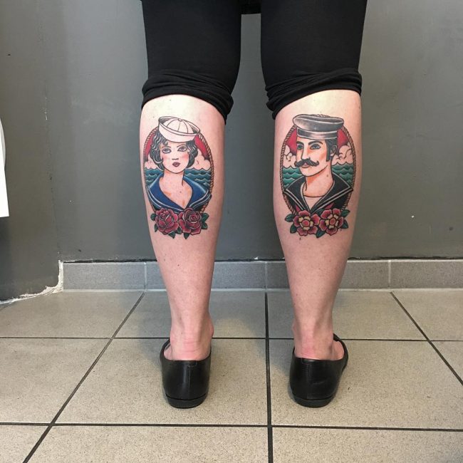 150 Tattoos auf der Wade