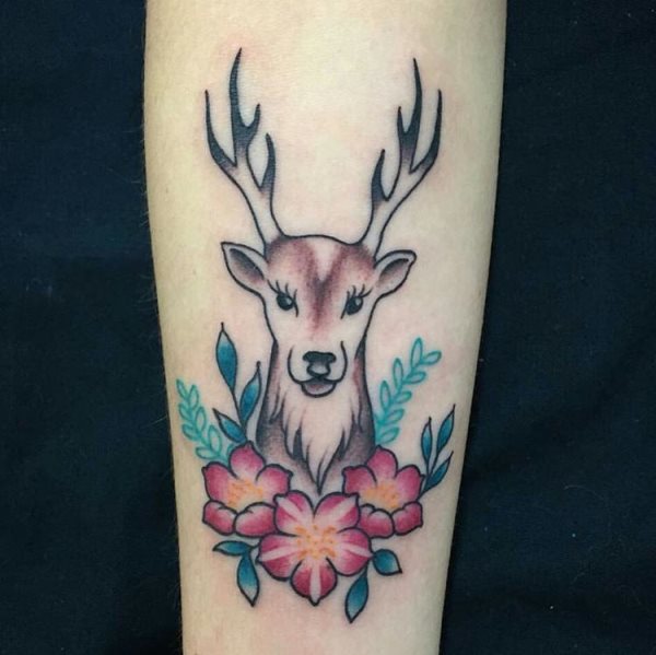 170 Hirsch Tattoo (mit der Bedeutung)