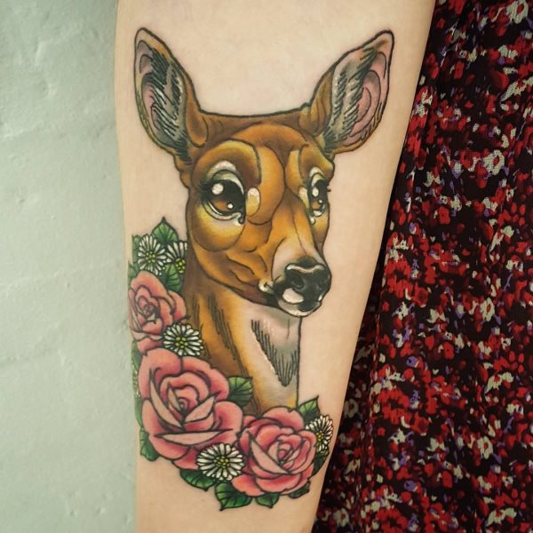 170 Hirsch Tattoo (mit der Bedeutung)