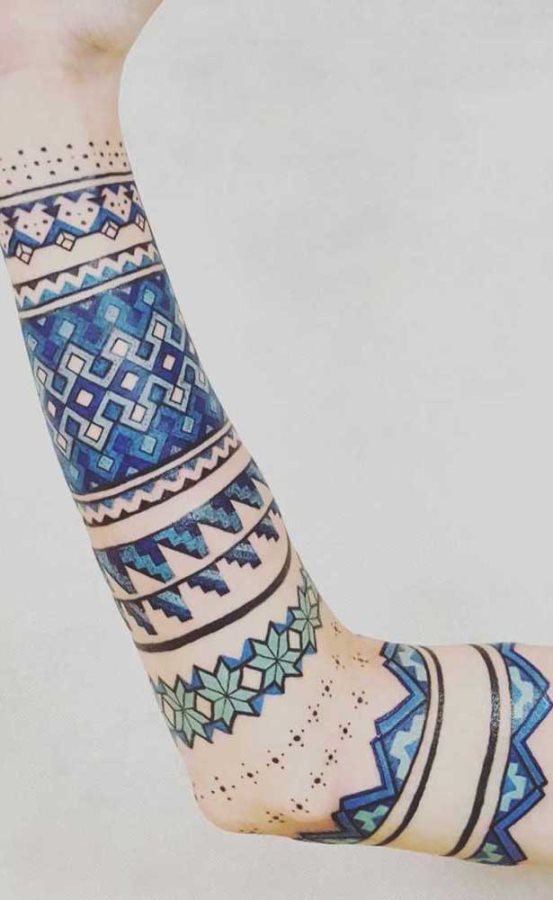60 Tribal Tattoos (with their meanings)