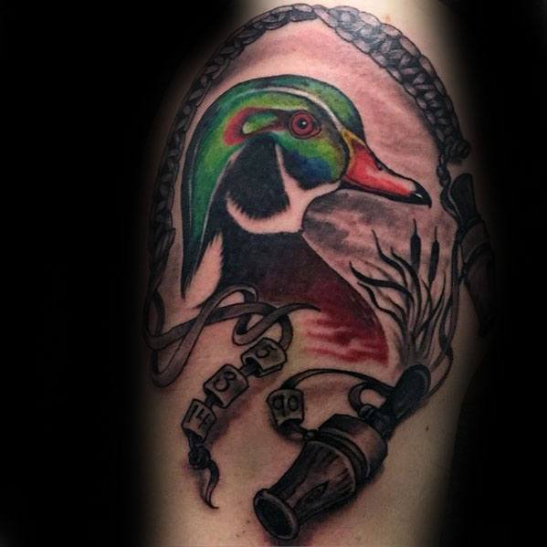 125 Tatouages de canards : Meilleurs dessins et signification