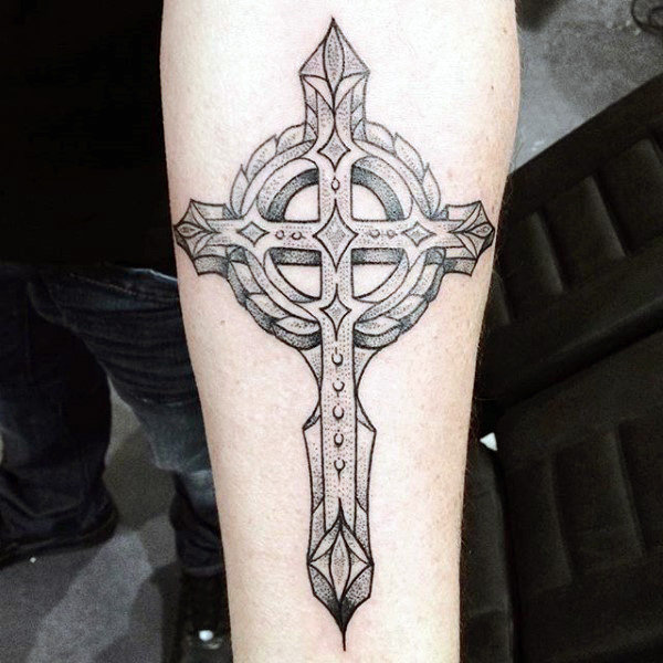 88 Tatouages de croix celte (Et leur signification)