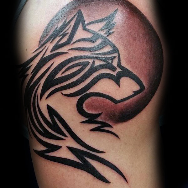 Tatouage Loup Tribal