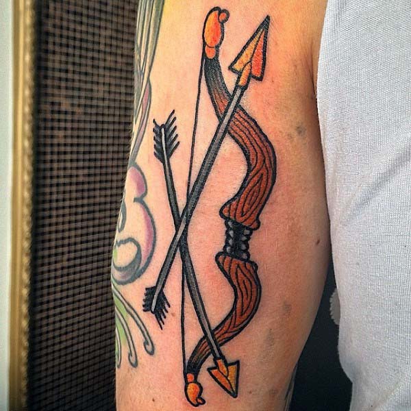 49 Tatouages d'arcs, de flèches et d'archers (Et leur signification)